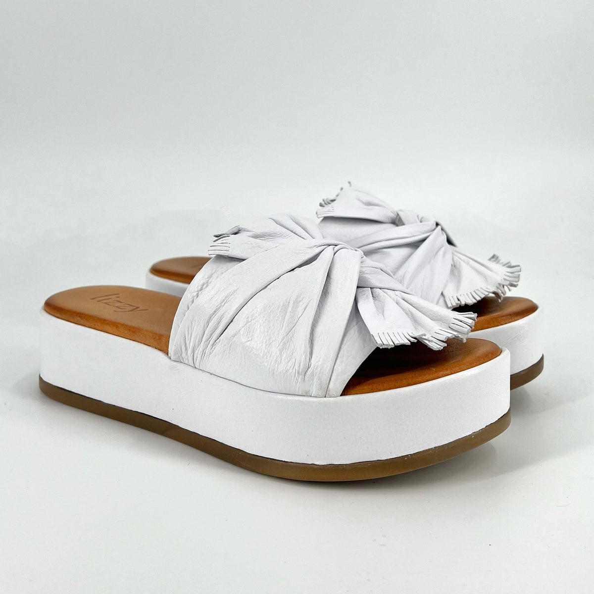 The Knotted Flatform Slide Sandal in White – Shoes 'N' More